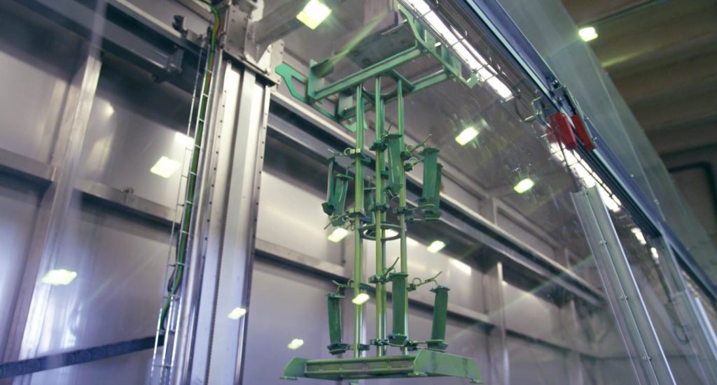 Automatic FPI process line for jet engine parts - FinnSonic