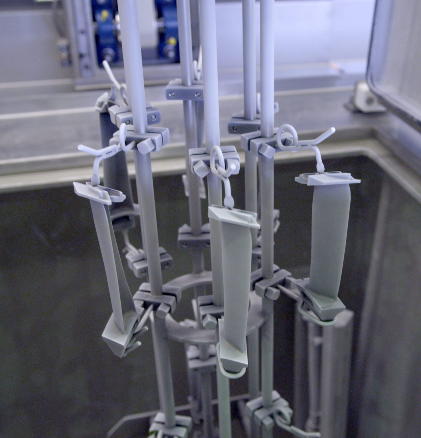 Aviation solutions - Intelligent parts cleaning and FPI